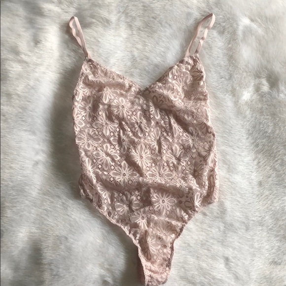 Victoria's Secret | Intimates & Sleepwear | New Victorias Secret Light ...